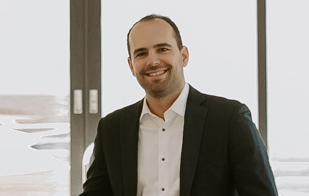 Vierra Fine Homes | Owner | Louis Vierra - Corporate Leaders Magazine ...